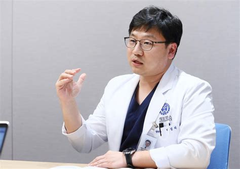 Medi Gate News 골다공증 골절 초고위험군의 골절 위험 빠르게 낮추는 강력한 약물치료 전략은