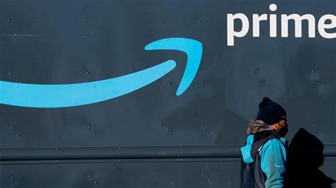 Amazons Response To Mauled Driver A Paw Print Emoji Rantiwork