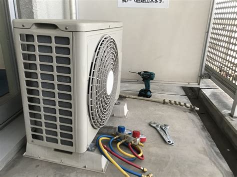 日立 エアコン RAS E22D 取り外し街の修理屋さん