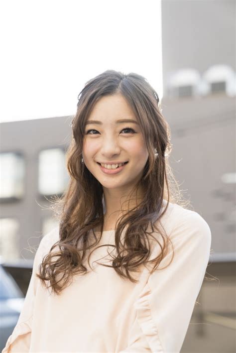 Rika Adachi 足立梨花写真集 Qayo