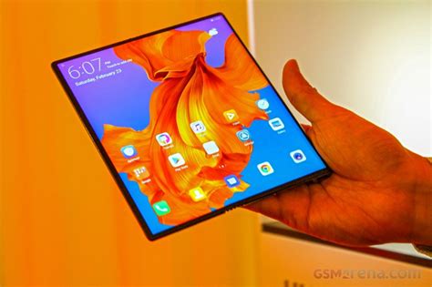 Huawei Mate X Hands On Review Gsmarena Com Tests