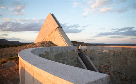 Star Axis Charles Ross Studio