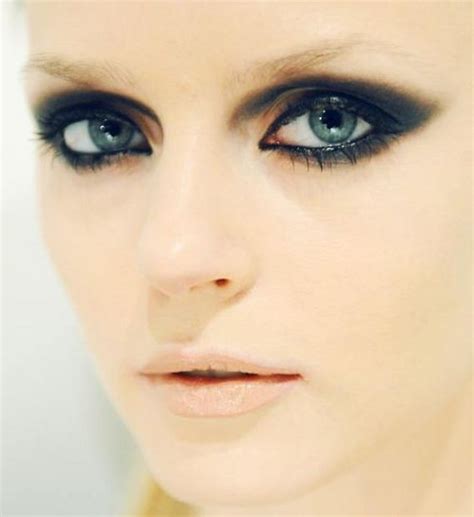 Makeup Madness Monday Barnorama