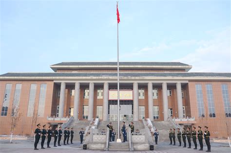 新疆石河子职业技术学院开学季系列报道之七升国旗凝心聚力 开学第一课精彩纷呈 石职动态 新疆石河子职业技术学院