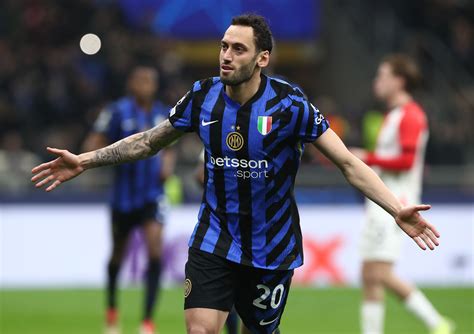 Hakan Calhanoglu Makes Incredible Tackle In Torino 0 2 Inter Milan Win