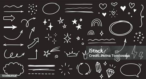 칠판 배경에 선 화살표 요소 별 하트 모양을 스케치합니다 손으로 그린 낙서 스케치 스타일 원 구름 말풍선 그런지 요소 화살 별 하트 장식 벡터 검은색에 대한 스톡 벡터 아트