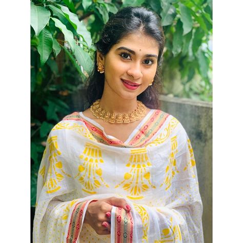 Nithyashree Venkataramanan Wallpapers Wallpaper Cave