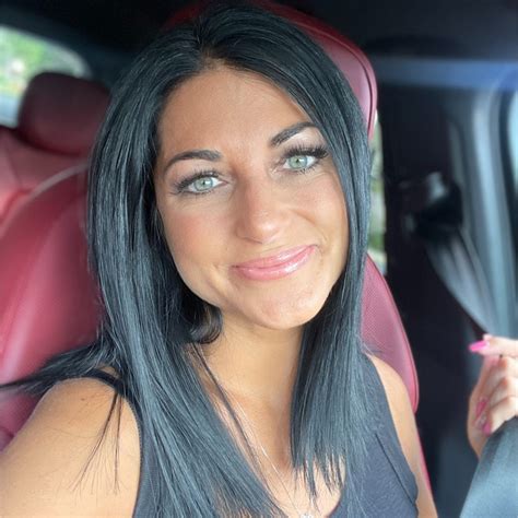 Amy Bartolucci Real Estate Specialist Coldwell Banker Realty Linkedin