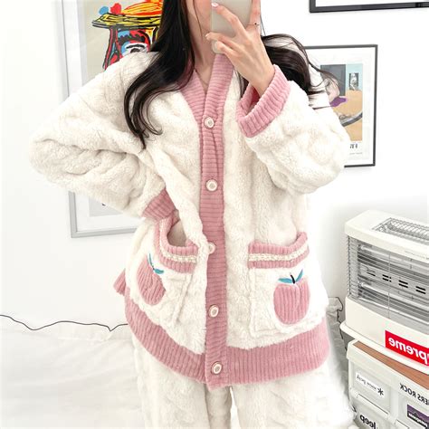 예쁨 당일출고마지막할인최저가 피치스무디 극세사 파자마세트 2시이전주문시 롱원피스 커플잠옷 극세사잠옷 수면잠옷 캠핑룩 커플템 겨울잠옷 선물추천 빅사이즈 수면양말 축제