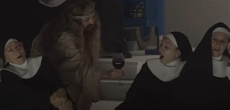 Ópera com sexo ao vivo e freiras nuas deixa espetadores com náuseas Notícias de Coimbra