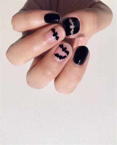 30 Cute Halloween Nails That Are Even Sweeter Than Candies