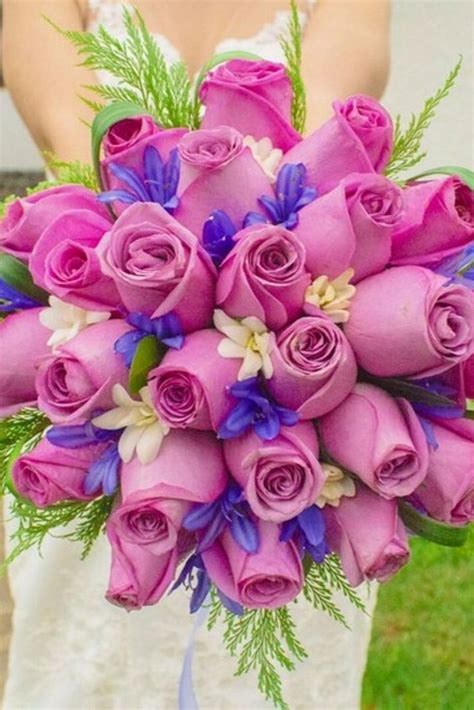 Matrimonio En Primavera 12 Flores Ideales Para Tu Gran Día Tortas De Matrimonio Matrimonio
