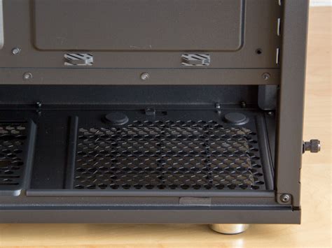 Fractal Design Define C Review A Closer Look Inside Techpowerup