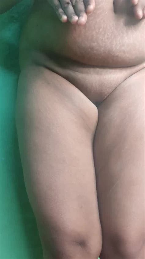 Bengali Boudi Showing Vag And Backdoor Closeup