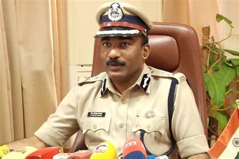 കൊച്ചിയില്‍ മാലിന്യം തള്ളുന്നവരെ സമൂഹത്തിന് മുന്നില്‍ തുറന്നുകാട്ടും