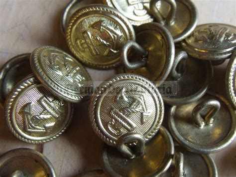 Sbbs006 34 One Pair Of Volksmarine Navy Shoulder Board Buttons And Correct String For