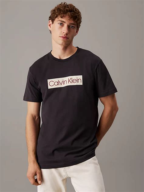 Mens T Shirts And Tops Long Oversized And More Calvin Klein®