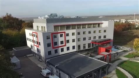 В Плевен спасиха живота на 52 годишна пациентка с аневризма на коремната аорта Новини бг