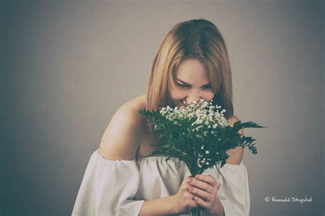 Wallpaper Cute Girl Model Person Sexy Woman X Bshot Hd