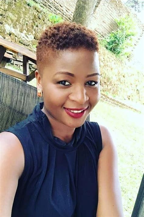 Beautiful Short Natural Hairstyles And Haircuts For Melanin Women