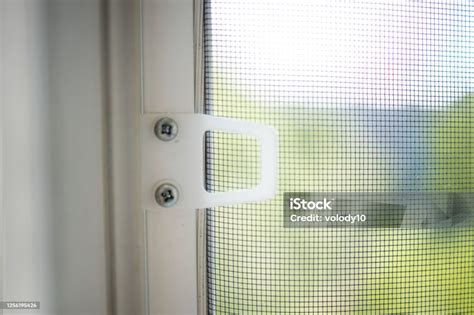 Pvc 창에 모기 와이어 화면 또는 모기 그물 곤충에 대한 보호 모기장에 대한 스톡 사진 및 기타 이미지 모기장 창문