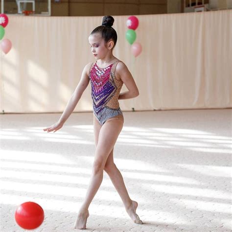 Полина Макарова в купальнике Grey хг художественнаягимнастика купальникиназаказдлягим