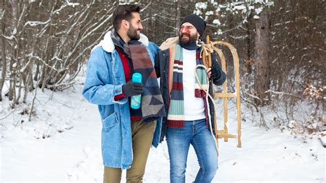 What Is Sledging And Are Lgbtq Daters Doing It Sex And Dating Experts Weigh In