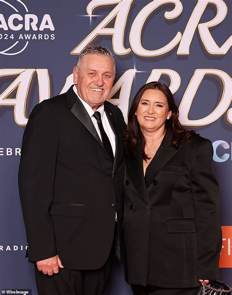 2gb Star Ray Hadley Cuddles Up To His Glamorous Former Secretary Wife