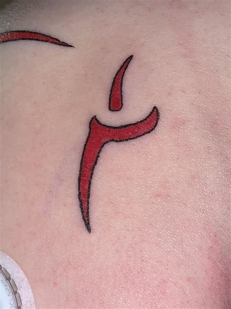 Predator Symbol Tattoo