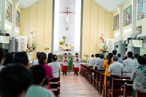 Free A Vibrant Catholic Mass With Congregation And Altar Boys In A