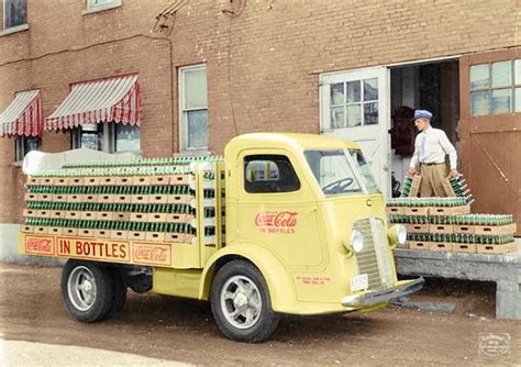 Vintage Coca Cola Truck With Bottles Vintage Soda Delivery Truck