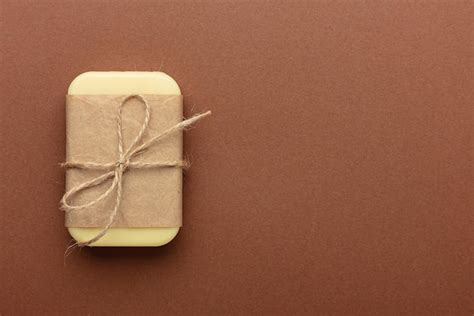 복사 공간이 있는 천연 및 유기농 비누 친환경 셀프 케어 화장품 홈 스파 위생 제품 평면도 프리미엄 사진