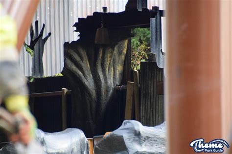 Mandrill Mayhem Track Completed Theme Park Guide