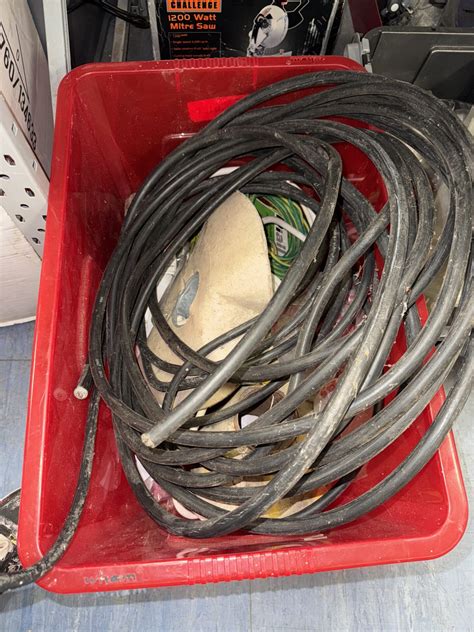 Box Of Assorted Cable Badgers Auctions On Site And Online Auctions