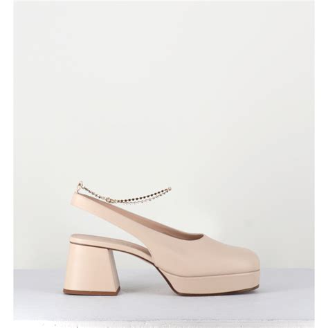 Nude Viky Platform Garrice