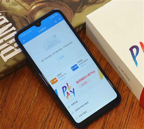 Xiaomi Mi Play with Helio P35 small notch gradient colors launched revü