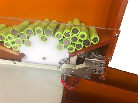 Amoybrand Best Channels Cylindrical Battery Automatic Sorting Machine For Lithium Battery
