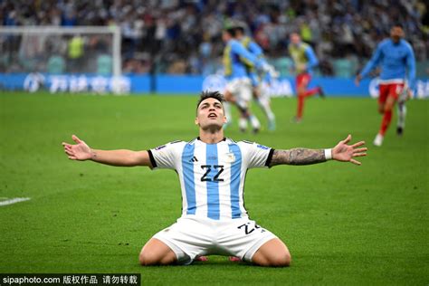 再无体毛越位？fifa试点新规 鼓励or打击攻势足球？球员比赛规则