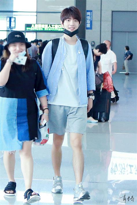 Pin By Avrildíaz On Xiao Zhang Cute Actors Cute Singer