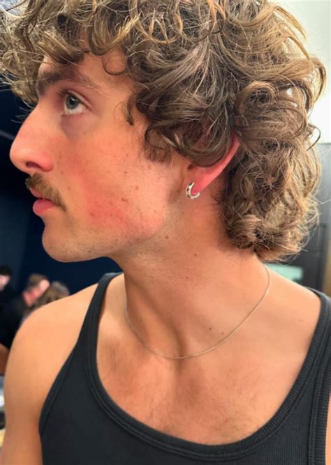 Benson Boone Hairstyle