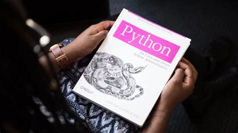 15 Best And Latest Books For Learning Python Programming In India 2024