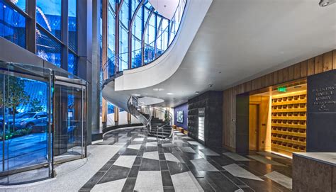 Madison Centre Schnitzer West