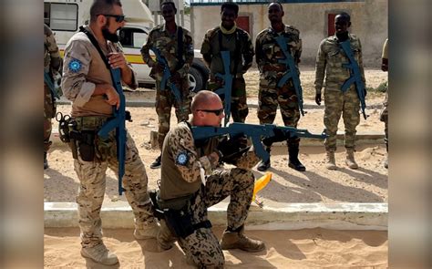 ЕС праща военна мисия в Западна Африка Обективно