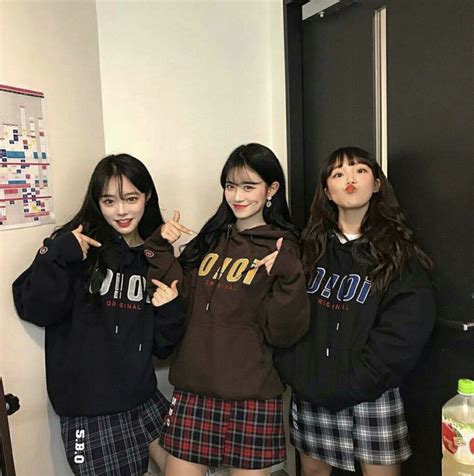 Best Friends Korean Best Friends Best Friend Photos Best Friend