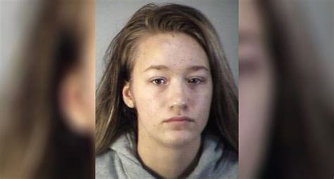 Adolescente Usó La Tarjeta De Sus Padres Para Contratar A Alguien Que