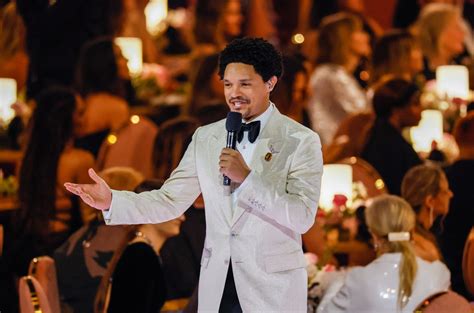Trevor Noah Welcomes Taylor Swift At 2024 Grammys Vows Revenge On Nfl