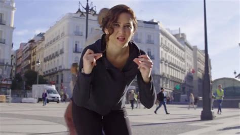 El Nuevo Vídeo De Campaña De Ayuso Que Inspira Los Memes En Twitter