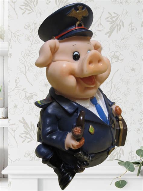 Статуетка сувенір скарбничка 20 см — ціна 200 грн у каталозі Статуетки