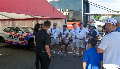 Roundel Weeklys Nate Risch Heads To Vir To Check Out An East Coast Corral Bmw Car Club Of America