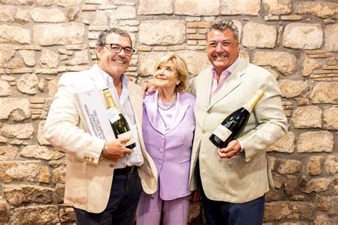 Torelló 630 Años De Viña 75 De Burbujas Torelló Viticultors Grans Escumosos I Vins Ecològics